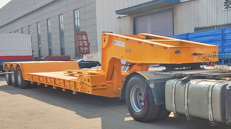 Camión de plataforma baja de 60 toneladas en venta en Uruguay | Semirremolque de plataforma baja