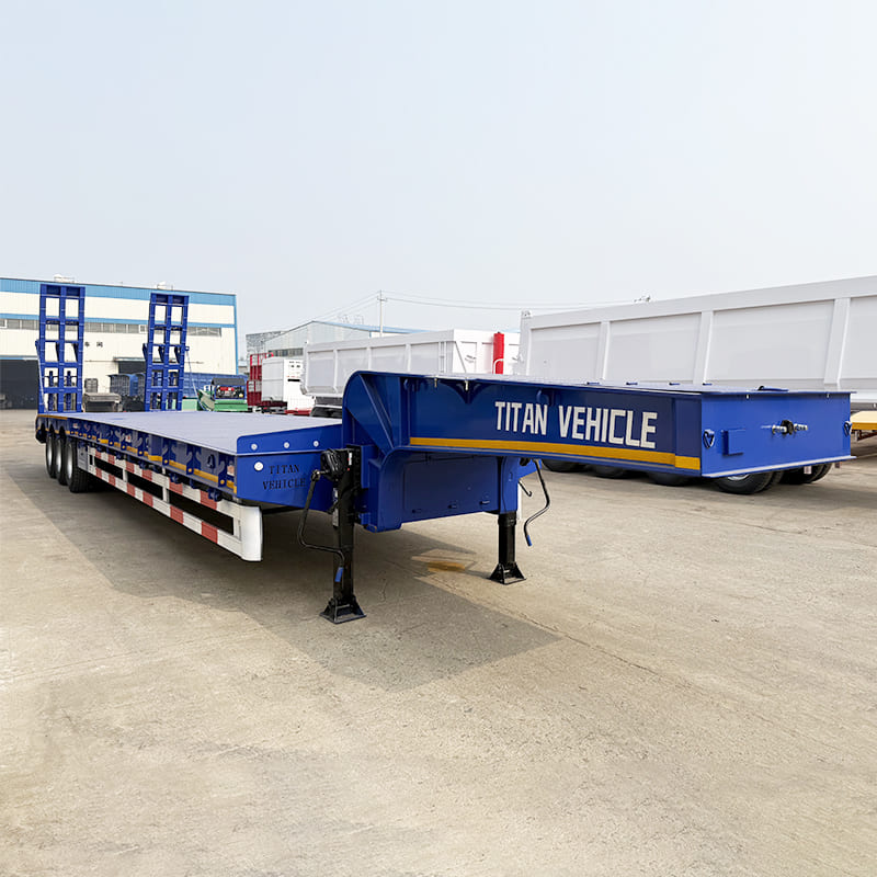 Remolque de plataforma semirrebajada de tres ejes a la venta en Zambia, Ndola