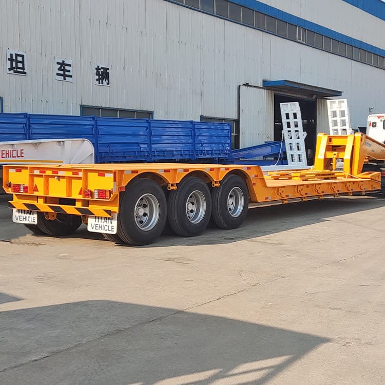 Camión de plataforma baja de 60 toneladas en venta en Uruguay | Semirremolque de plataforma baja